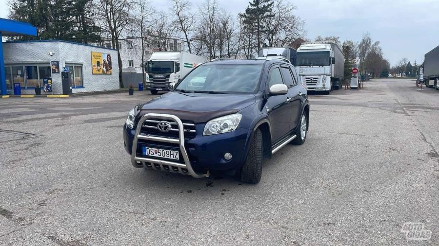Zils Toyota RAV4 2007 Marijampole, ar dzinēja tilpumu 2.20 L un nobraukumu 280 tūkst. km par 3599 €, foto 3 vietnē AUTOMOTO.COM.LV