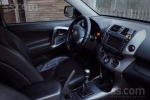 Zils Toyota RAV4 2007 Rīga, ar dzinēja tilpumu 2.20 L un nobraukumu 251 tūkst. km par 2700 €, foto 8 vietnē AUTOMOTO.COM.LV