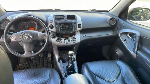 Blue Toyota RAV4 2007 in Marijampole, with an engine capacity of 0.00 L and mileage of 220 thousand km for 3699 €, photo 9 on AUTOMOTO.COM.LV