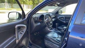 Blue Toyota RAV4 2007 in Marijampole, with an engine capacity of 0.00 L and mileage of 220 thousand km for 3699 €, photo 12 on AUTOMOTO.COM.LV