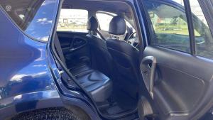 Zils Toyota RAV4 2007 Marijampole, ar dzinēja tilpumu 2.20 L un nobraukumu 220 tūkst. km par 3699 €, foto 15 vietnē AUTOMOTO.COM.LV