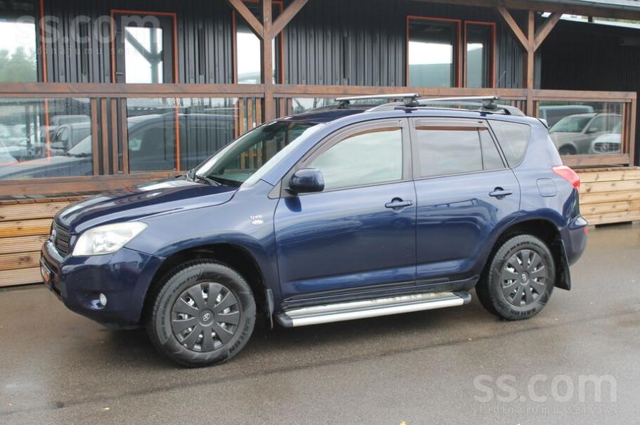 Blue Toyota RAV4 2007 in Riga, with an engine capacity of 2.20 L and mileage of 0 thousand km for 2990 €, photo 3 on AUTOMOTO.COM.LV