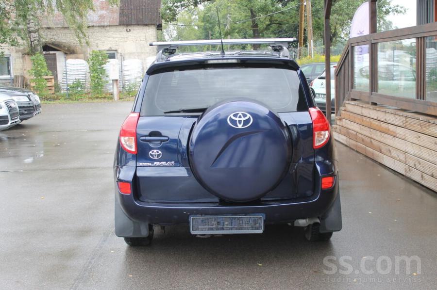 Blue Toyota RAV4 2007 in Riga, with an engine capacity of 2.20 L and mileage of 0 thousand km for 2990 €, photo 6 on AUTOMOTO.COM.LV