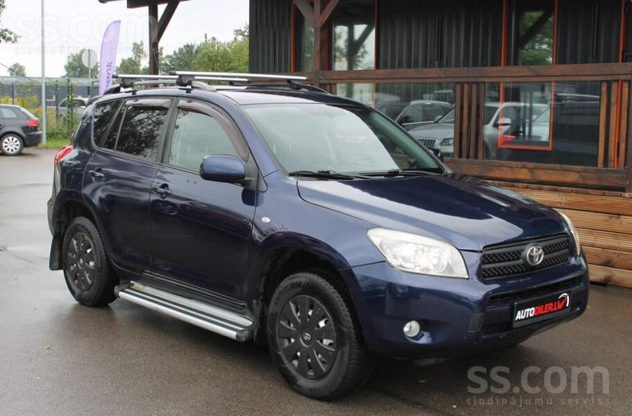 Blue Toyota RAV4 2007 in Riga, with an engine capacity of 2.20 L and mileage of 0 thousand km for 2990 €, photo 10 on AUTOMOTO.COM.LV