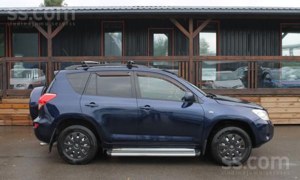 Blue Toyota RAV4 2007 in Riga, with an engine capacity of 2.20 L and mileage of 0 thousand km for 2990 €, photo 10 on AUTOMOTO.COM.LV