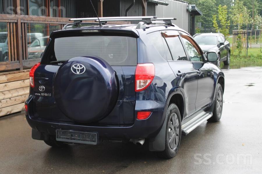 Blue Toyota RAV4 2007 in Riga, with an engine capacity of 2.20 L and mileage of 0 thousand km for 2990 €, photo 13 on AUTOMOTO.COM.LV
