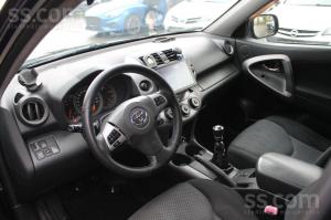 Blue Toyota RAV4 2007 in Riga, with an engine capacity of 2.20 L and mileage of 0 thousand km for 2990 €, photo 17 on AUTOMOTO.COM.LV