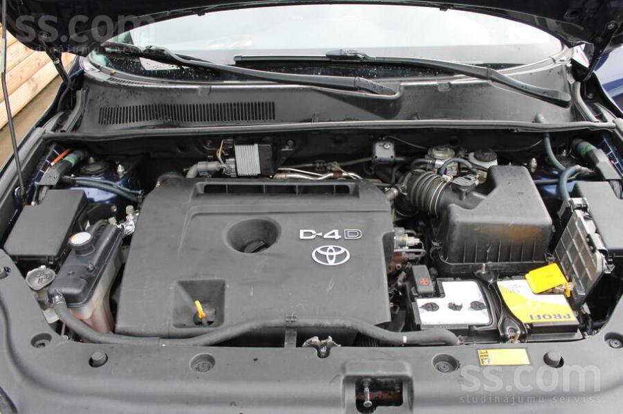 Blue Toyota RAV4 2007 in Riga, with an engine capacity of 2.20 L and mileage of 0 thousand km for 2990 €, photo 23 on AUTOMOTO.COM.LV