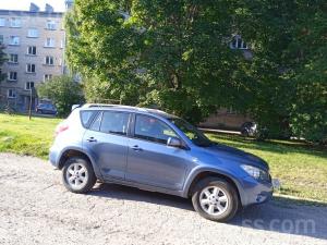 Zils Toyota RAV4 2007 Liepāja, ar dzinēja tilpumu 2.00 L un nobraukumu 154 tūkst. km par 4000 €, foto  vietnē AUTOMOTO.COM.LV