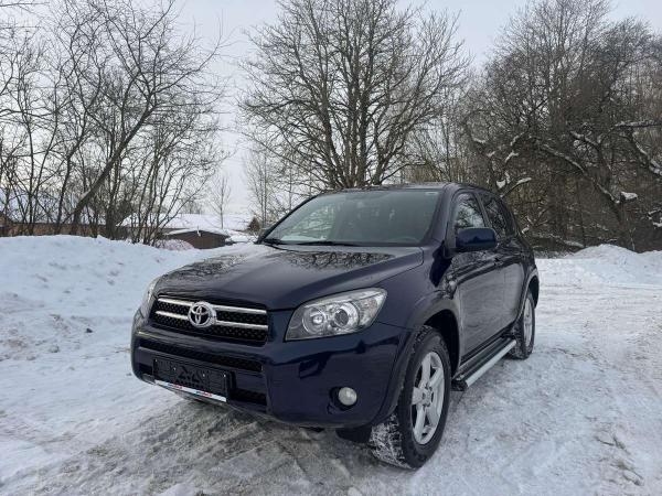 Zils Toyota RAV4 2008 Utena, ar dzinēja tilpumu 2.23 L un nobraukumu 209 tūkst. km par 5350 €, foto 1 vietnē AUTOMOTO.COM.LV