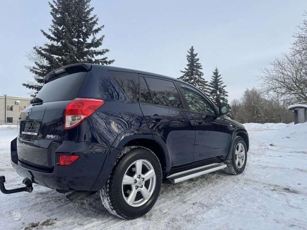 Zils Toyota RAV4 2008 Utena, ar dzinēja tilpumu 2.23 L un nobraukumu 209 tūkst. km par 5350 €, foto 3 vietnē AUTOMOTO.COM.LV