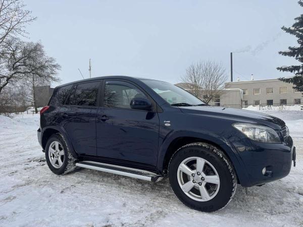 Zils Toyota RAV4 2008 Utena, ar dzinēja tilpumu 2.23 L un nobraukumu 209 tūkst. km par 5350 €, foto 10 vietnē AUTOMOTO.COM.LV