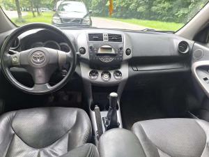Zils Toyota RAV4 2008 Viļņa, ar dzinēja tilpumu 2.00 L un nobraukumu 137 tūkst. km par 5999 €, foto 9 vietnē AUTOMOTO.COM.LV