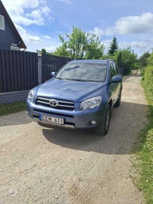 Blue Toyota RAV4 2008 in Vilnius, with an engine capacity of 2.23 L and mileage of 310 thousand km for 4800 €, photo 5 on AUTOMOTO.COM.LV