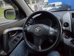 Zils Toyota RAV4 2009 Ukmergė, ar dzinēja tilpumu 2.20 L un nobraukumu 209 tūkst. km par 5300 €, foto 17 vietnē AUTOMOTO.COM.LV