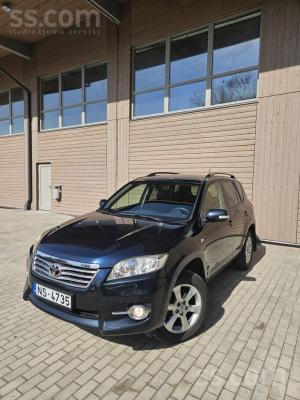 Синий Тойота РАВ 4 2010 в Елгава, объемом двигателя 2.20 л и пробегом 229 тыс. км за 6200 €, фото 3 на AUTOMOTO.COM.LV
