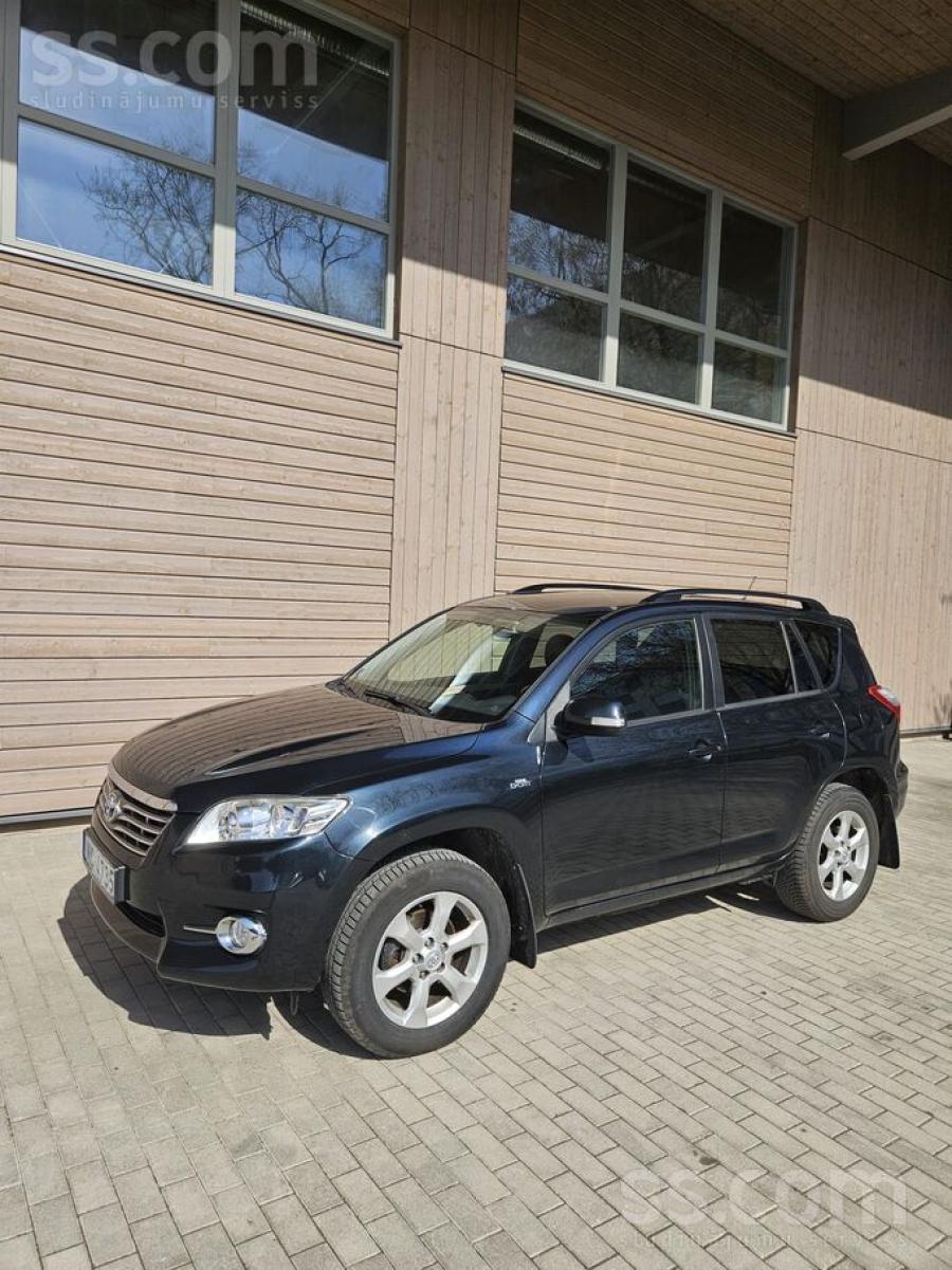 Синий Тойота РАВ 4 2010 в Елгава, объемом двигателя 2.20 л и пробегом 229 тыс. км за 6200 €, фото 5 на AUTOMOTO.COM.LV