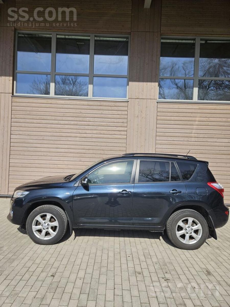 Синий Тойота РАВ 4 2010 в Елгава, объемом двигателя 2.20 л и пробегом 229 тыс. км за 6200 €, фото 7 на AUTOMOTO.COM.LV