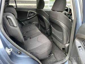 Blue Toyota RAV4 2010 in Riga, with an engine capacity of 2.20 L and mileage of 225 thousand km for 4190 €, photo 20 on AUTOMOTO.COM.LV