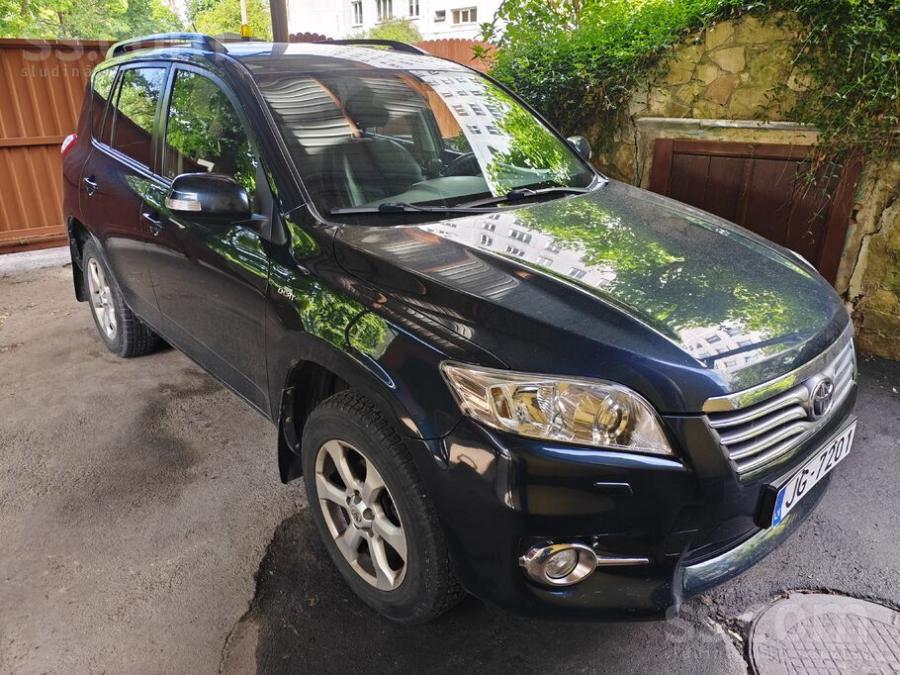 Zils Toyota RAV4 2011 Rīga, ar dzinēja tilpumu 2.20 L un nobraukumu 92 tūkst. km par 7650 €, foto 2 vietnē AUTOMOTO.COM.LV