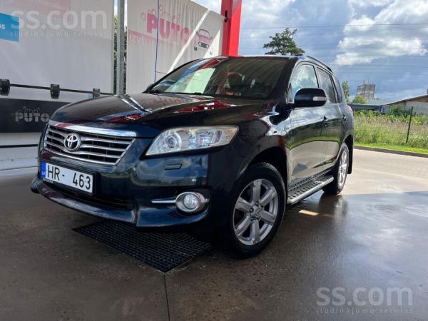 Blue Toyota RAV4 2011 in Riga, with an engine capacity of 2.20 L and mileage of 179 thousand km for 7150 €, photo 1 on AUTOMOTO.COM.LV