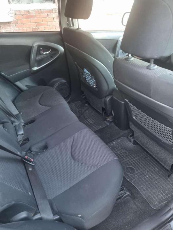 Toyota RAV4 2011 Jonava vietnÄ Zils Toyota RAV4 2011 Jonava, ar dzinÄja tilpumu 2.23 L un nobraukumu 294 tÅ«kst. km par 7200 ā¬, foto 5 vietnÄ AUTOMOTO.COM.LV