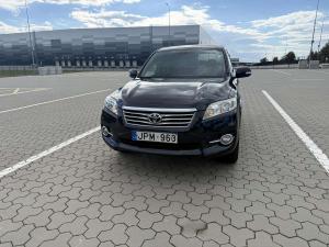 Zils Toyota RAV4 2012 Viļņa, ar dzinēja tilpumu 2.23 L un nobraukumu 400 tūkst. km par 4500 €, foto 3 vietnē AUTOMOTO.COM.LV