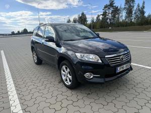 Zils Toyota RAV4 2012 Viļņa, ar dzinēja tilpumu 2.23 L un nobraukumu 400 tūkst. km par 4500 €, foto 4 vietnē AUTOMOTO.COM.LV