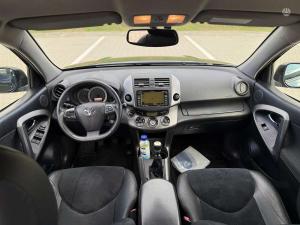 Zils Toyota RAV4 2012 Viļņa, ar dzinēja tilpumu 2.23 L un nobraukumu 400 tūkst. km par 4500 €, foto 14 vietnē AUTOMOTO.COM.LV