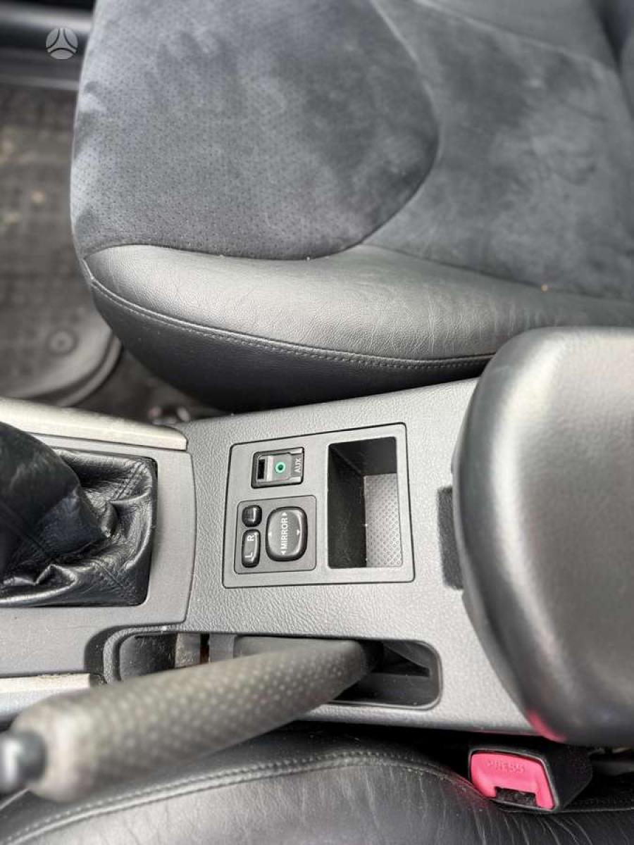 Zils Toyota RAV4 2012 Viļņa, ar dzinēja tilpumu 2.23 L un nobraukumu 400 tūkst. km par 4500 €, foto 15 vietnē AUTOMOTO.COM.LV
