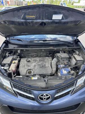Blue Toyota RAV4 2013 in Ukmerge, with an engine capacity of 2.00 L and mileage of 230 thousand km for 12900 €, photo 14 on AUTOMOTO.COM.LV