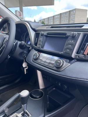 Blue Toyota RAV4 2013 in Ukmerge, with an engine capacity of 2.00 L and mileage of 230 thousand km for 12900 €, photo 21 on AUTOMOTO.COM.LV
