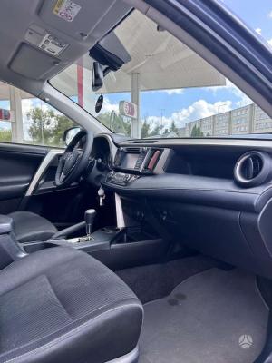 Blue Toyota RAV4 2013 in Ukmerge, with an engine capacity of 2.00 L and mileage of 230 thousand km for 12900 €, photo 22 on AUTOMOTO.COM.LV
