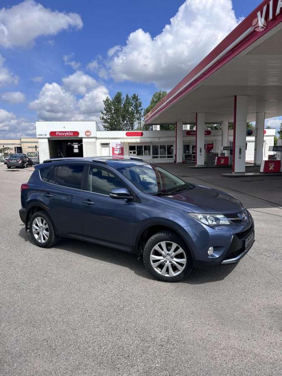 Blue Toyota RAV4 2013 in Ukmerge, with an engine capacity of 2.00 L and mileage of 230 thousand km for 12900 €, photo 32 on AUTOMOTO.COM.LV