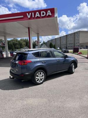 Blue Toyota RAV4 2013 in Ukmerge, with an engine capacity of 2.00 L and mileage of 230 thousand km for 12900 €, photo 33 on AUTOMOTO.COM.LV