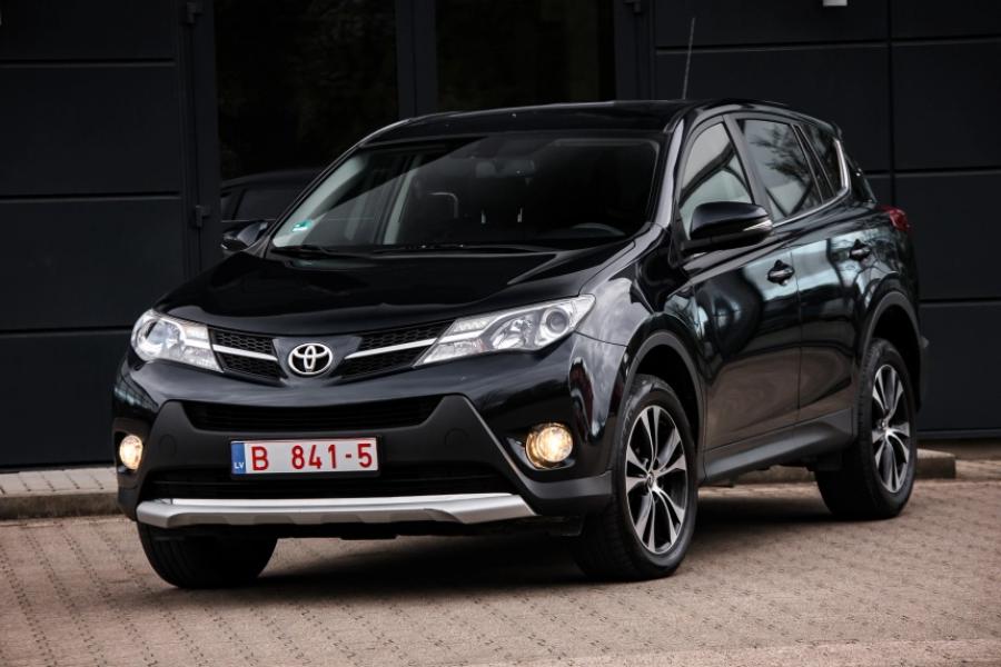 Zils Toyota RAV4 2015 Rīga, ar dzinēja tilpumu 2.00 L un nobraukumu 208 tūkst. km par 13500 €, foto 3 vietnē AUTOMOTO.COM.LV