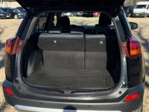 Zils Toyota RAV4 2015 Rīga, ar dzinēja tilpumu 2.00 L un nobraukumu 208 tūkst. km par 13500 €, foto 13 vietnē AUTOMOTO.COM.LV