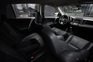 Zils Toyota RAV4 2015 Rīga, ar dzinēja tilpumu 2.00 L un nobraukumu 208 tūkst. km par 13500 €, foto 18 vietnē AUTOMOTO.COM.LV
