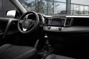Zils Toyota RAV4 2015 Rīga, ar dzinēja tilpumu 2.00 L un nobraukumu 208 tūkst. km par 13500 €, foto 20 vietnē AUTOMOTO.COM.LV