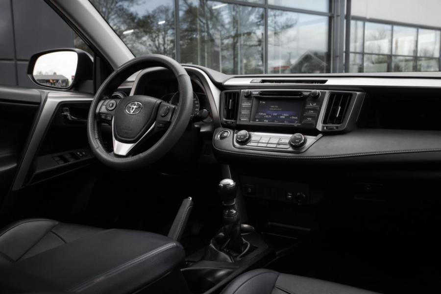 Zils Toyota RAV4 2015 Rīga, ar dzinēja tilpumu 2.00 L un nobraukumu 208 tūkst. km par 13500 €, foto 20 vietnē AUTOMOTO.COM.LV