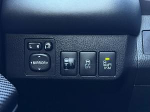 Zils Toyota RAV4 2015 Rīga, ar dzinēja tilpumu 2.00 L un nobraukumu 208 tūkst. km par 13500 €, foto 21 vietnē AUTOMOTO.COM.LV
