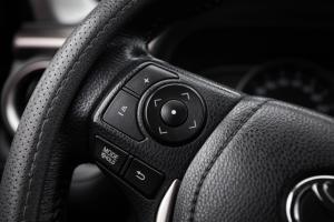 Zils Toyota RAV4 2015 Rīga, ar dzinēja tilpumu 2.00 L un nobraukumu 208 tūkst. km par 13500 €, foto 35 vietnē AUTOMOTO.COM.LV