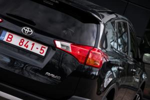 Zils Toyota RAV4 2015 Rīga, ar dzinēja tilpumu 2.00 L un nobraukumu 208 tūkst. km par 13500 €, foto 46 vietnē AUTOMOTO.COM.LV