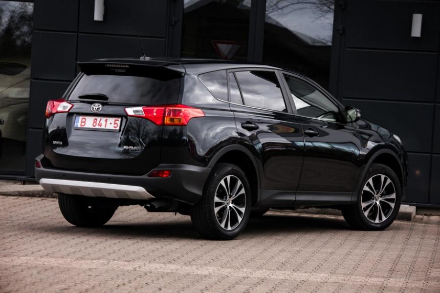 Zils Toyota RAV4 2015 Rīga, ar dzinēja tilpumu 2.00 L un nobraukumu 208 tūkst. km par 13500 €, foto 48 vietnē AUTOMOTO.COM.LV
