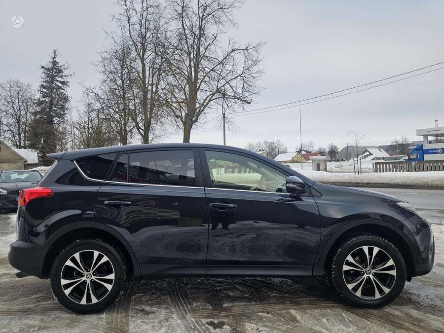 Zils Toyota RAV4 2016 Šauļi, ar dzinēja tilpumu 2.00 L un nobraukumu 208 tūkst. km par 12750 €, foto 10 vietnē AUTOMOTO.COM.LV