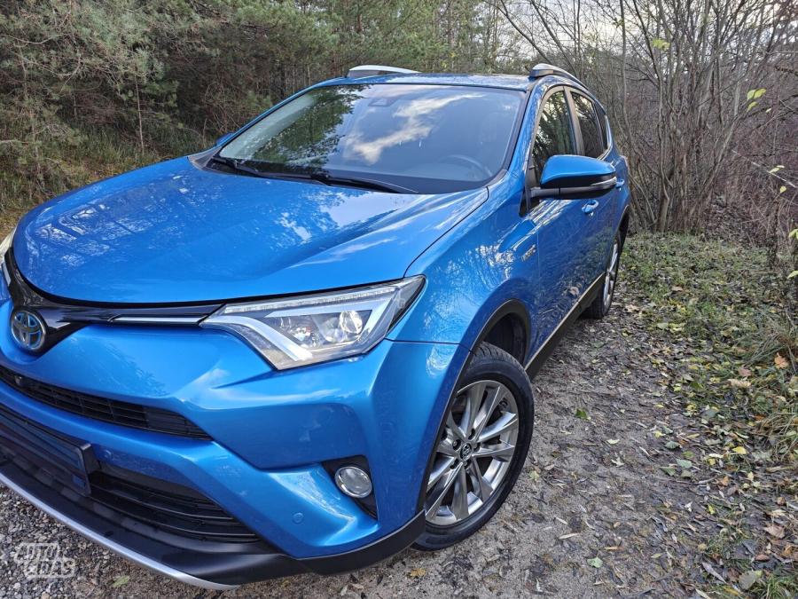 Zils Toyota RAV4 2016 Viļņa, ar dzinēja tilpumu 2.50 L un nobraukumu 227 tūkst. km par 16900 €, foto 1 vietnē AUTOMOTO.COM.LV