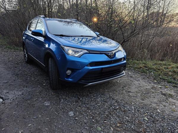 Blue Toyota RAV4 2016 in Vilnius, with an engine capacity of 2.50 L and mileage of 227 thousand km for 16900 €, photo 2 on AUTOMOTO.COM.LV