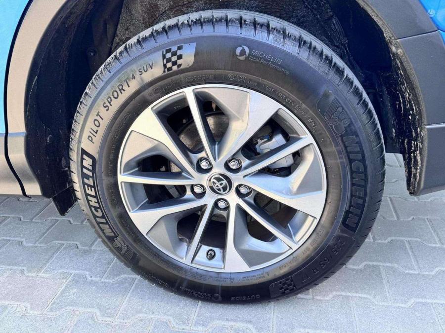 Zils Toyota RAV4 2016 Viļņa, ar dzinēja tilpumu 2.49 L un nobraukumu 210 tūkst. km par 16250 €, foto 14 vietnē AUTOMOTO.COM.LV