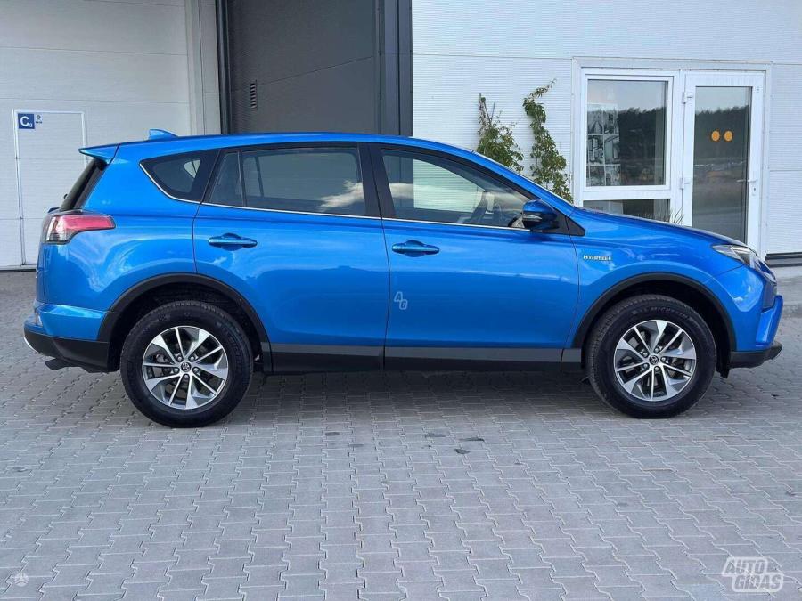 Zils Toyota RAV4 2016 Viļņa, ar dzinēja tilpumu 2.50 L un nobraukumu 210 tūkst. km par 14950 €, foto 5 vietnē AUTOMOTO.COM.LV
