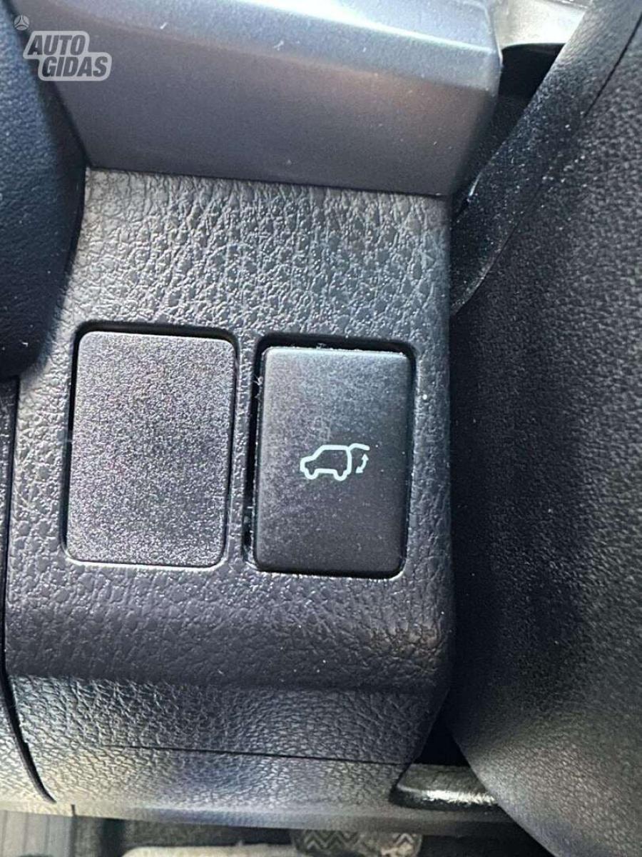 Zils Toyota RAV4 2016 Viļņa, ar dzinēja tilpumu 2.50 L un nobraukumu 210 tūkst. km par 14950 €, foto 19 vietnē AUTOMOTO.COM.LV